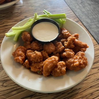 ARCHIE MOORE’S BAR & RESTAURANT - Updated July 2024 - 76 Photos & 151 ...