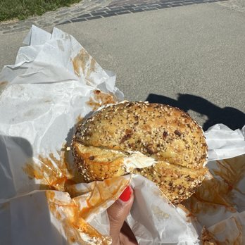 LEON’S BAGELS - Updated July 2024 - 136 Photos & 119 Reviews - 169 ...