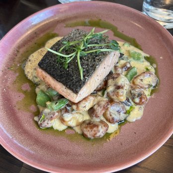 THE CARLIN - Updated June 2024 - 137 Photos & 61 Reviews - 200 N Main ...