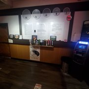 SHAKERS PIZZA - 153 Photos & 264 Reviews - Pizza - 4075 Thornton Ave ...