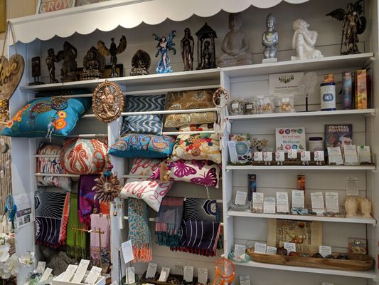 ROCKY’S CRYSTALS & MINERALS - 141 Photos & 56 Reviews - Gemstones ...