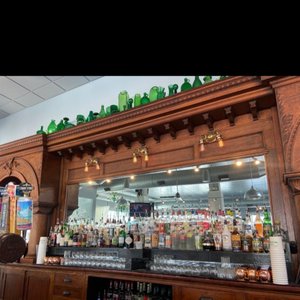 ME & BILLY - 148 Photos & 305 Reviews - 200 W 3rd St, Davenport, IA - Yelp