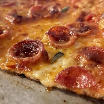 DELUCA’S PIZZA - Updated November 2024 - 440 Photos & 535 Reviews - 833 ...