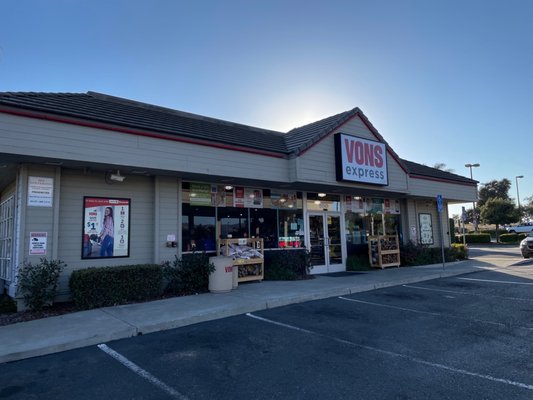 VONS GAS STATION - Updated November 2025 - 12 Photos & 19 Reviews - 550 ...