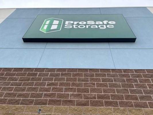 PROSAFE STORAGE - Updated January 2025 - 28 Photos - 7792 Broadview Rd ...