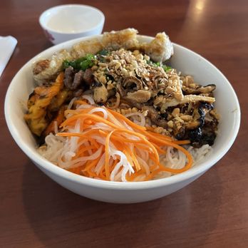 PHO OK - Updated September 2025 - 140 Photos & 301 Reviews - 890 S ...