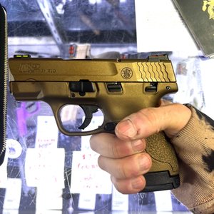 GUNS DIRECT - 134 Photos & 814 Reviews - 1521 W Magnolia Blvd, Burbank ...