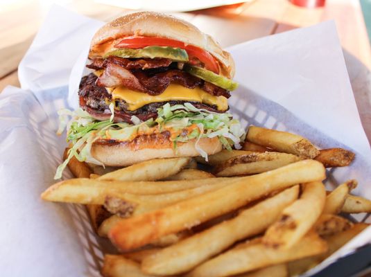 KILLER BURGER SOUTH SALEM - Updated October 2025 - 60 Photos & 82 ...
