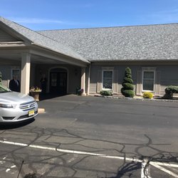 WALLINGFORD FUNERAL HOME - Request Information - 29 Photos - 809 N Main ...