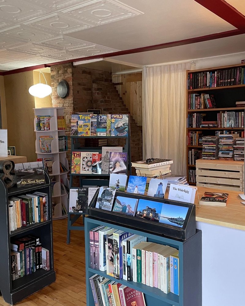 SHOREBOUND BOOKS - Updated March 2024 - 142 Water Street, Shelburne, Nova Scotia, Canada ...
