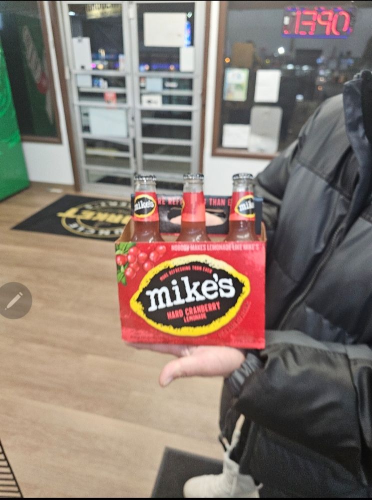 UNCLE ROBERT’S MARKET - Updated March 2024 - 14 Photos - 10819 ...