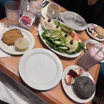 UNITED BAKERS DAIRY RESTAURANT - Updated January 2026 - 90 Photos & 121 ...