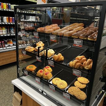 AMAZON GO - Updated October 2025 - 730 Photos & 299 Reviews - 2131 7th ...