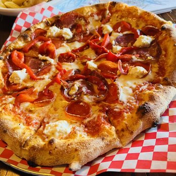 RED BENCH PIZZA - Updated July 2025 - 175 Photos & 182 Reviews - 1204 S ...