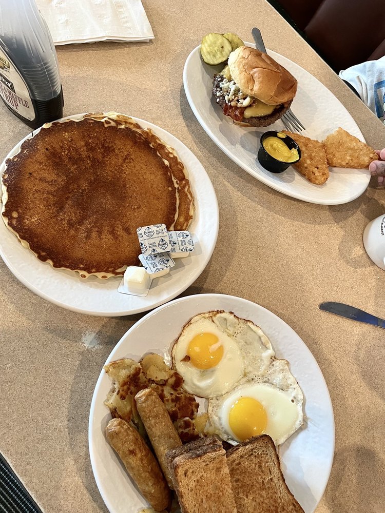 EXETER FAMILY RESTAURANT - Updated October 2025 - 63 Photos & 207 ...