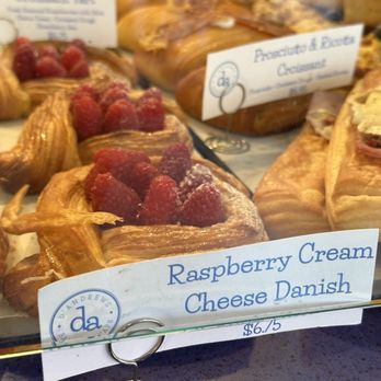 D’ANDREWS BAKERY & CAFE - Updated September 2025 - 628 Photos & 399 ...