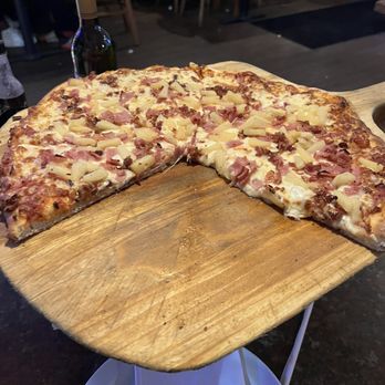 CAPONE’S ITALIAN PIZZERIA - Updated March 2025 - 202 Photos & 299 ...