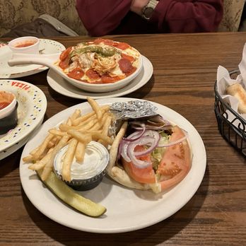 GONDOLIER ITALIAN RESTAURANT - Updated December 2025 - 52 Photos & 71 ...