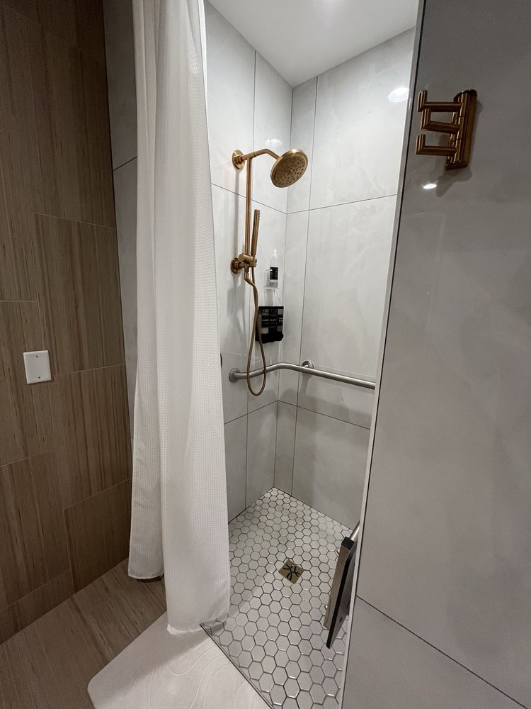 FLORA SPA AND AESTHETIC BAR - Updated December 2025 - 28 Photos - 2563 ...