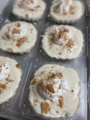 FATHER FIGURE GRUB TRUCK - Updated September 2025 - 39 Photos & 12 ...