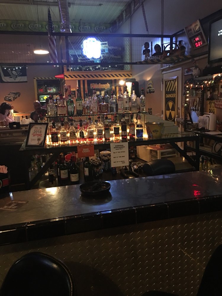 THE WAREHOUSE PUB & DELI - Updated August 2025 - 5268 Rockton Rd, Du ...