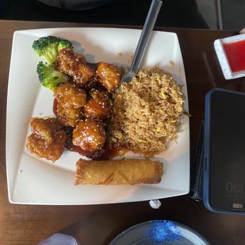 SAKURA BISTRO - Updated March 2025 - 119 Photos & 66 Reviews - 13774 ...