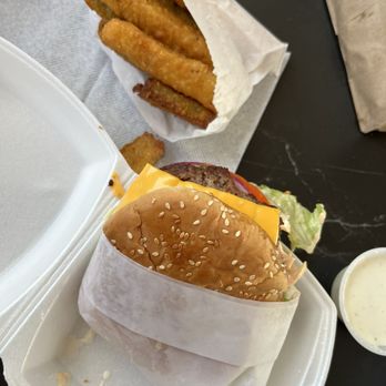CALI BURGER - Updated December 2025 - 63 Photos & 63 Reviews - 3415 ...