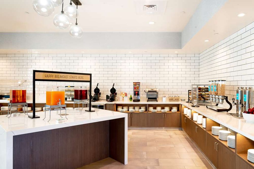 HAMPTON INN RIVERSIDE MARCH AIR RESERVE BASE - 24 Photos - Hotels ...