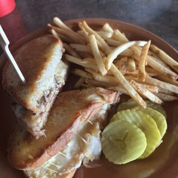 SPATS FOOD & SPIRITS - Updated November 2025 - 128 Photos & 62 Reviews ...