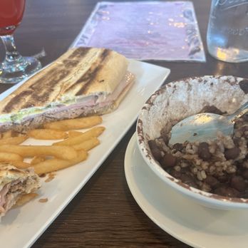 QUE RICO CUBAN CAFE - Updated August 2024 - 77 Photos & 56 Reviews ...