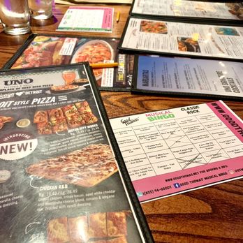 UNO PIZZERIA & GRILL - Updated September 2025 - 167 Photos & 166 ...