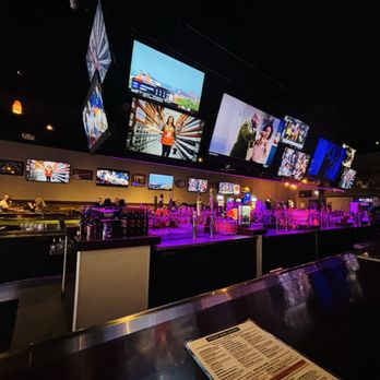 FRONT ROW BAR - EATERY - EVENTS - Updated January 2026 - 39 Photos & 75 ...