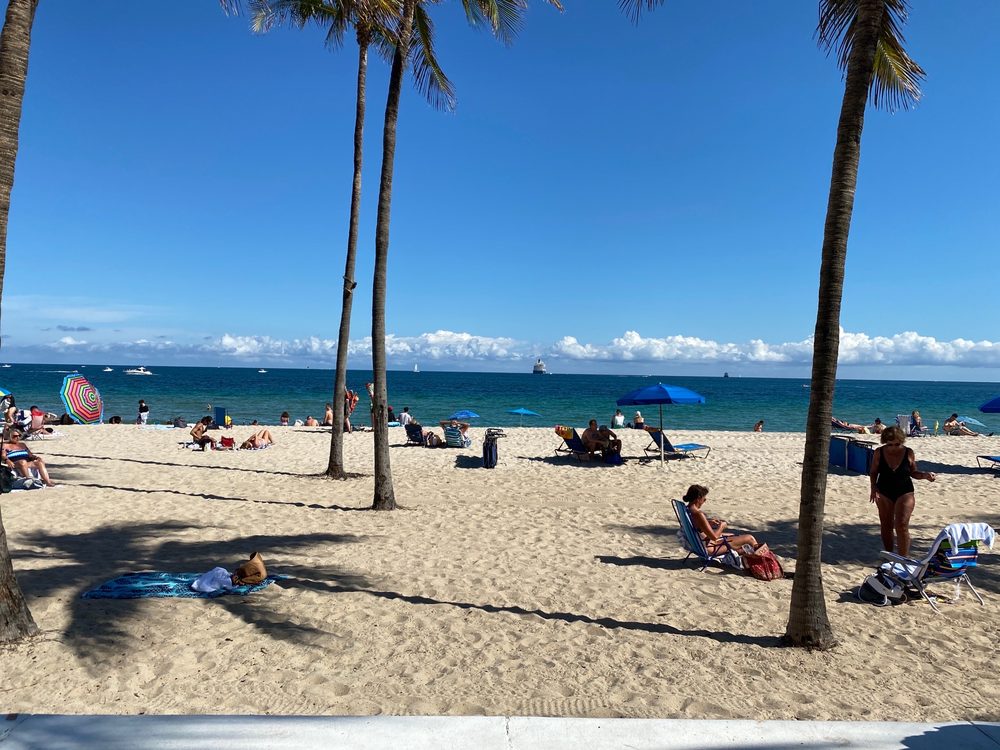 SEBASTIAN BEACH - 39 Photos & 22 Reviews - 1 N Fort Lauderdale Beach ...