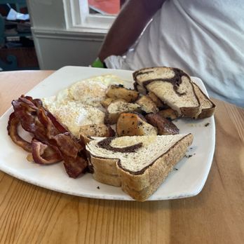 CORNER CAFE - Updated October 2024 - 1085 Photos & 1332 Reviews - 110 ...