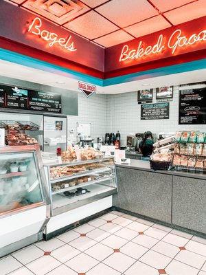 BAGEL EXPRESS - Updated January 2025 - 117 Photos & 161 Reviews - 4670 ...