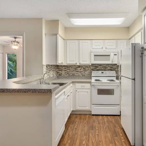 THE VILLAGE AT SCIENCE DRIVE - 54 Photos & 20 Reviews - Apartments ...