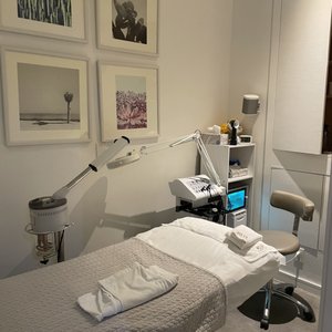 KUR SKIN LAB - 186 Photos & 640 Reviews - 875 3rd Ave, New York, New ...