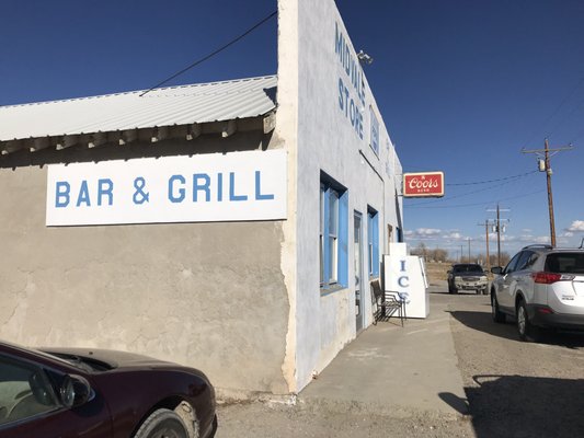 MIDVALE BAR AND GRILL - Updated December 2025 - 1550 Missouri Valley Rd ...