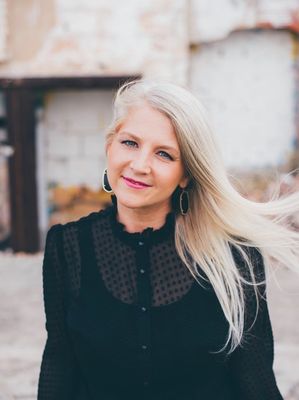 CYNTHIA CORDER - THE SEARS GROUP - Contact Agent - 6025 Heards Ln ...