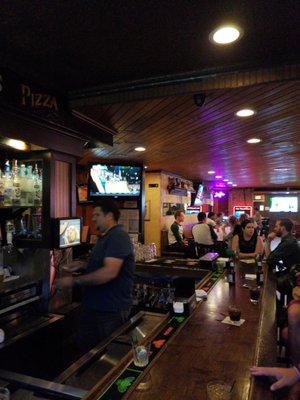 OLD TOWN PUB - 47 Photos & 132 Reviews - Pizza - 1339 N Wells St ...