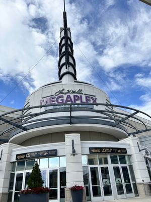 MEGAPLEX 12 THEATRE - Updated November 2025 - 68 Photos & 121 Reviews ...