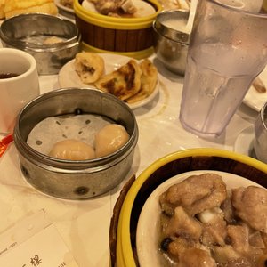 LI WAH - 499 Photos & 417 Reviews - 2999 Payne Ave, Cleveland, OH ...