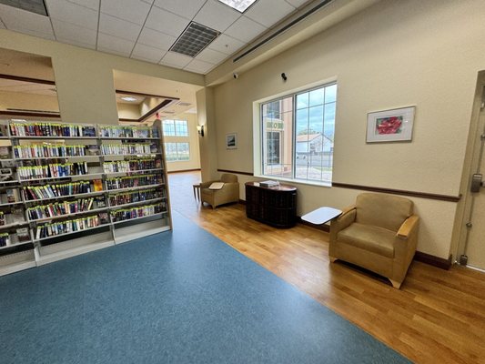LADY LAKE PUBLIC LIBRARY - Updated July 2025 - 11 Photos - 225 W Guava ...