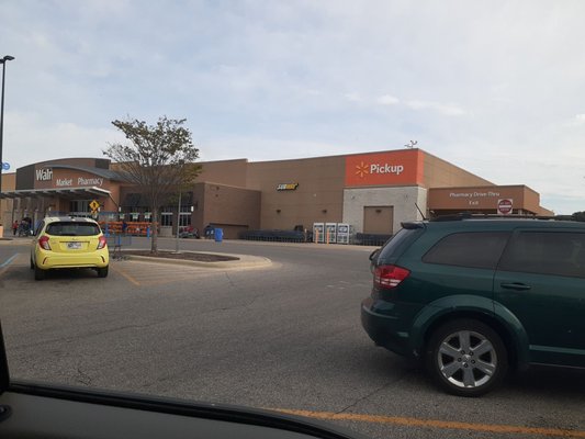 WALMART SUPERCENTER - Updated August 2024 - 240 Mall Rd, Logansport ...