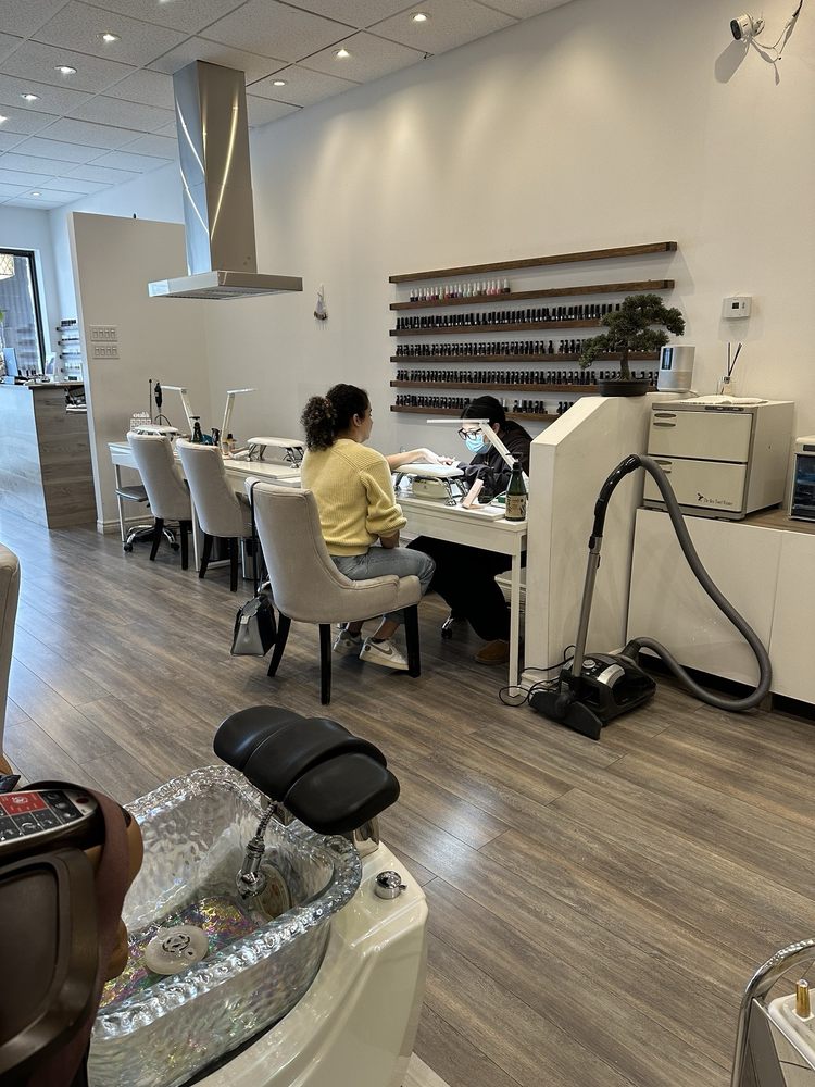 KAT & CO - Updated December 2025 - 599 Boulevard Saint-Martin O, Laval ...