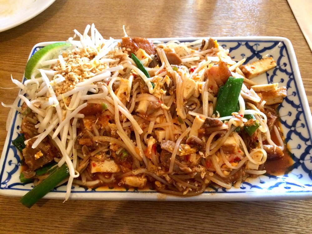 RUEN THAI RESTAURANT - 289 Photos & 631 Reviews - 1470 Eureka Rd ...