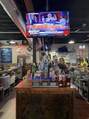 CHECKERED FLAG TAVERN - Updated October 2025 - 386 Photos & 171 Reviews ...