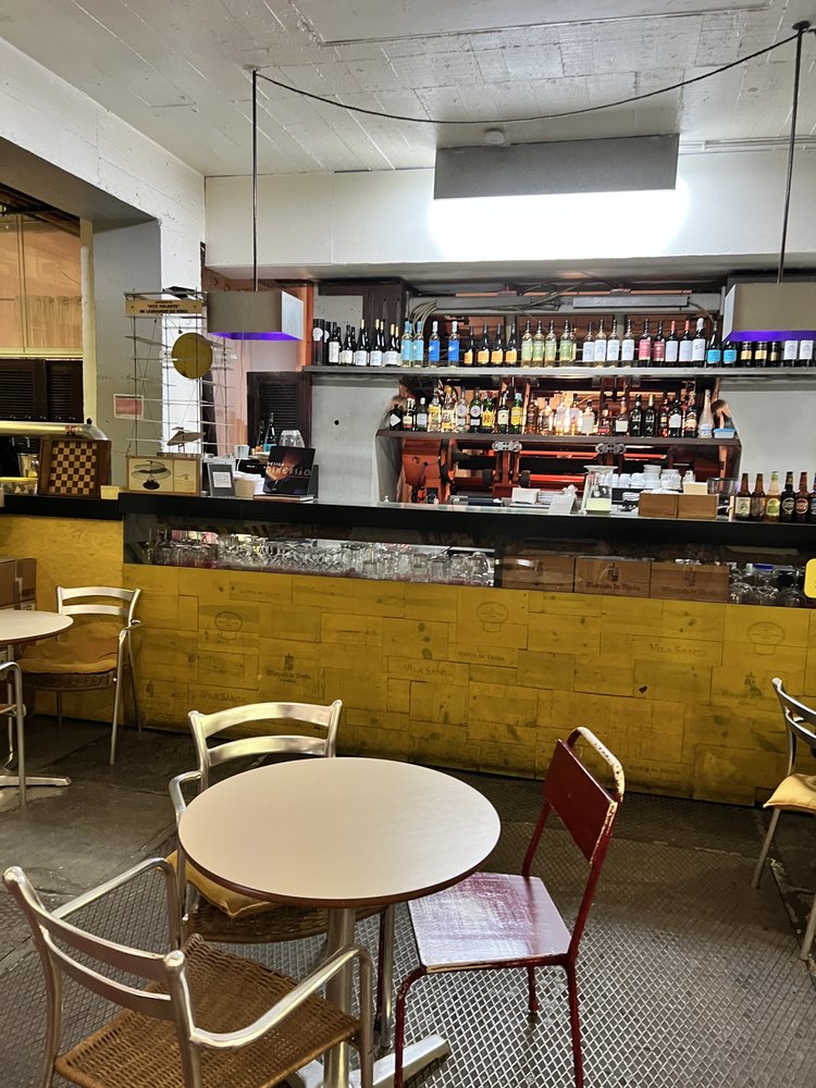 LER DEVAGAR - Updated May 2025 - 39 Photos & 16 Reviews - Rua Rodrigues ...