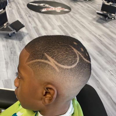 TAE THE BARBER - Updated October 2024 - 11 Photos - 3595 Polaris Ave ...