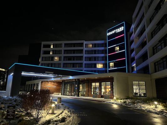 COURTYARD BY MARRIOTT SEATTLE DOWNTOWN/LAKE UNION - 196 Photos & 166 ...